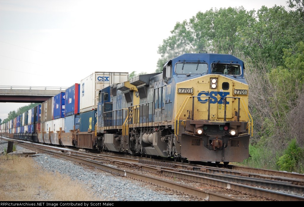 CSX 7701 & 7746